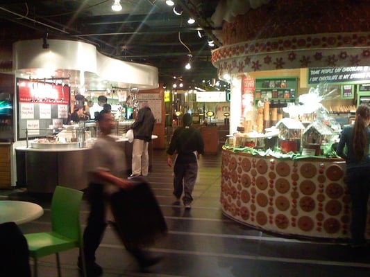 FOODLIFE - CLOSED - 227 Photos & 507 Reviews - 835 N Michigan Ave ...