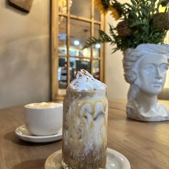 COLATTAO COFFEE HOUSE - Updated August 2024 - 429 Photos & 117 Reviews ...