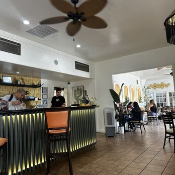 MANGO HAUS - Updated September 2024 - 421 Photos & 250 Reviews - 700 Truxtun Ave, Bakersfield ...