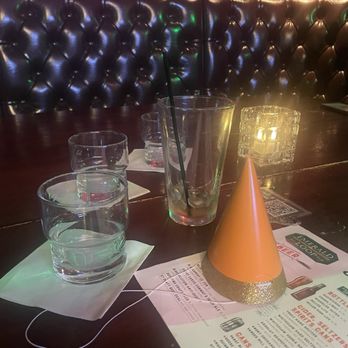 EMERALD LOOP - Updated November 2024 - 556 Photos & 674 Reviews - 216 N ...