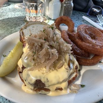 CLOVERLEAF TAVERN - Updated December 2024 - 1032 Photos & 1032 Reviews ...