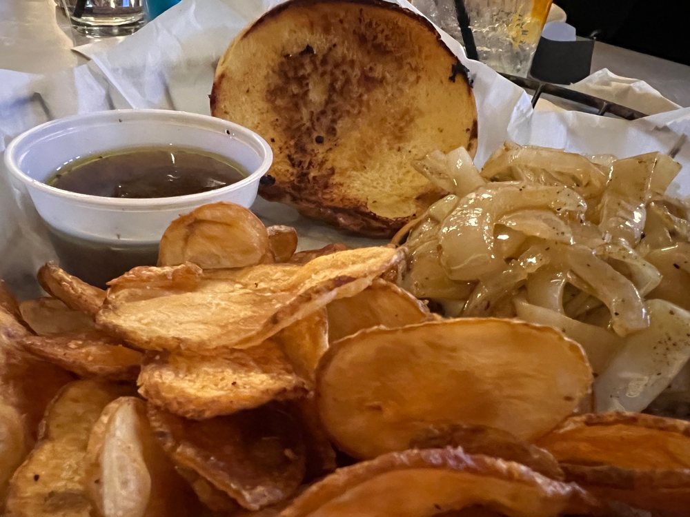 THE PALACE TAVERN - Updated July 2025 - 21 Photos & 22 Reviews - 701 ...