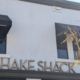 SHAKE SHACK - Updated December 2025 - 270 Photos & 151 Reviews - 103 W ...