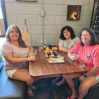 ZOLL VINEYARDS - Updated May 2025 - 64 Photos & 26 Reviews - 10309 ...