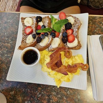 VEES CAFE - Updated March 2025 - 420 Photos & 38 Reviews - 241 S ...