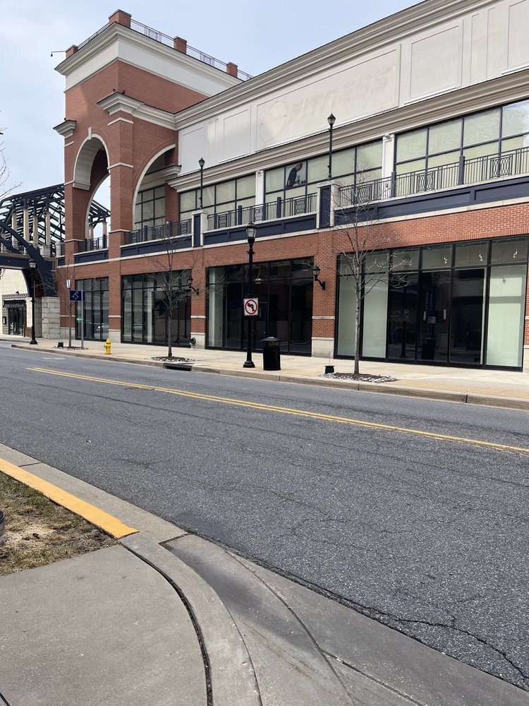 ANNAPOLIS TOWN CENTER - 22 Photos & 26 Reviews - Shopping Centers ...