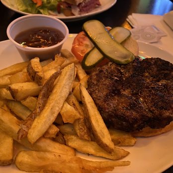 LOONS RESTAURANT & PUB - Updated October 2025 - 52 Photos & 47 Reviews ...