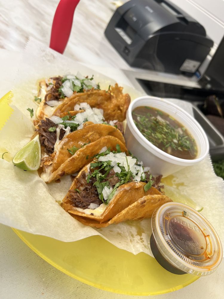 TACO XPRESS - Updated August 2025 - 15 Photos - 501 Highland Pike ...
