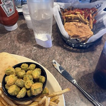 CAFE 75 - Updated April 2025 - 41 Photos & 31 Reviews - 1214 Commercial ...