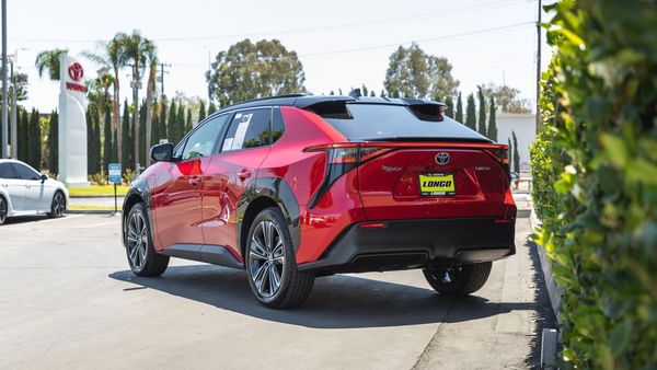 LONGO TOYOTA - Updated August 2025 - 1694 Photos & 4763 Reviews - 3534 ...