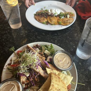 NO FRILL BAR AND GRILL - Updated July 2025 - 984 Photos & 1088 Reviews ...