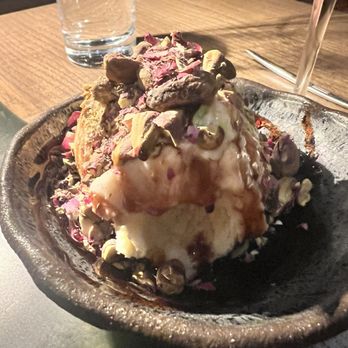 HAMDI - Updated October 2024 - 406 Photos & 123 Reviews - 4012 Leary ...