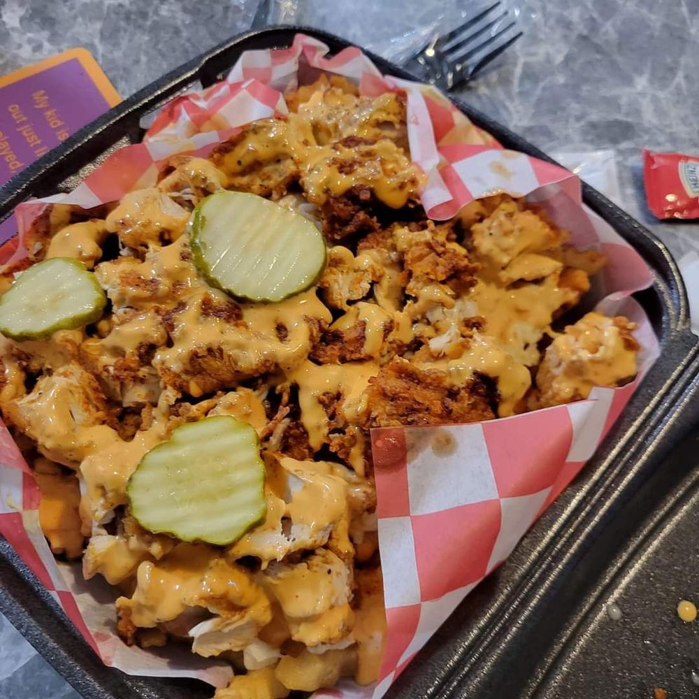 BYRD’S HOT CHICKEN OAK LAWN - Updated April 2025 - 28 Photos & 12 ...