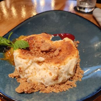 TRAVELER’S TABLE - Updated August 2024 - 5797 Photos & 1980 Reviews ...