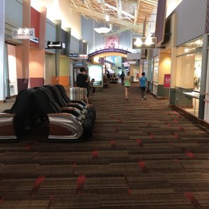 Great Lakes Crossing Outlets 190 Photos 214 Reviews Shopping