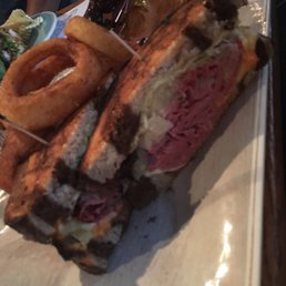 Portside Inn - Reserve Now - Pizza - Updated June 2025 - 127 Photos ...