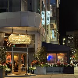 THE DAVIDSON - Updated July 2025 - 319 Photos & 147 Reviews - 501 Vine ...