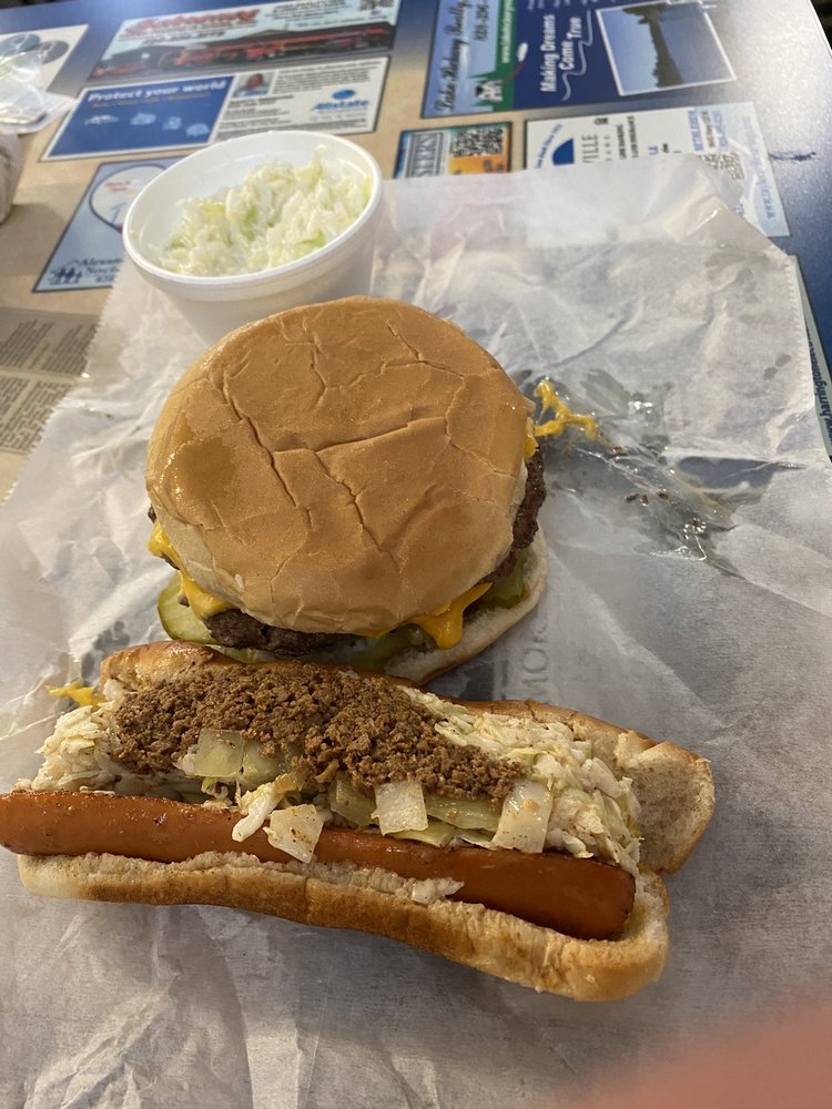 CROSSROADS GRILL - 17 Photos & 32 Reviews - American (Traditional ...