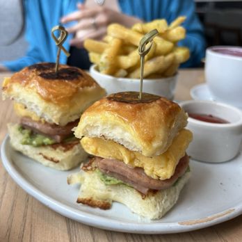 ELLIE BIRD - Updated July 2024 - 698 Photos & 184 Reviews - 125 Founder ...