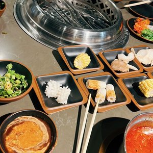 SEAPOT KOREAN BBQ & HOT POT - 318 Photos & 177 Reviews - 1900 N- Ctr ...