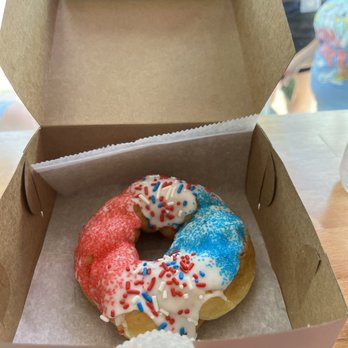 THE TATONUT SHOP - Updated July 2024 - 228 Photos & 338 Reviews - 1114 ...