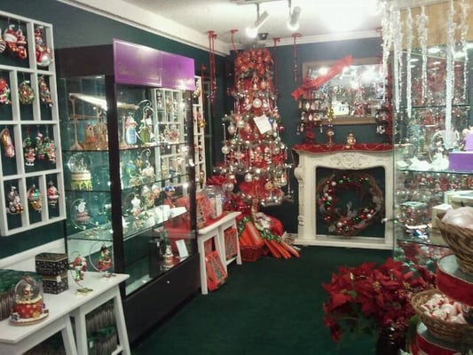 ST. NICKS CHRISTMAS AND COLLECTIBLES - Updated June 2025 - 92 Photos ...