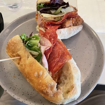 MONO - Updated July 2025 - 45 Photos & 16 Reviews - 2110 rue Crescent ...