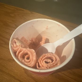 FREEZING COW - Updated December 2025 - 141 Photos & 118 Reviews - 7025 ...