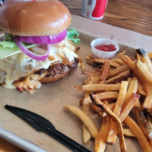 LR BURGER - 32 Photos & 68 Reviews - Burgers - 202 E Spring St, Monroe ...
