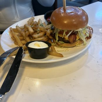 MICHAEL’S CAFE - Updated January 2026 - 498 Photos & 483 Reviews - 2119 ...