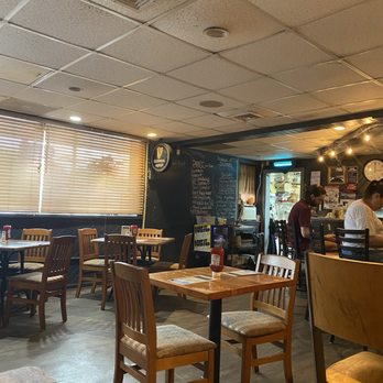 CJ SPARROW PUB & EATERY - Updated October 2025 - 106 Photos & 164 ...