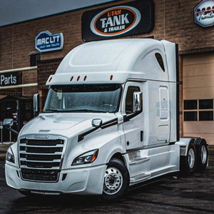 STATE TRAILER RV & OUTDOOR SUPPLY - Updated December 2025 - 29 Photos ...