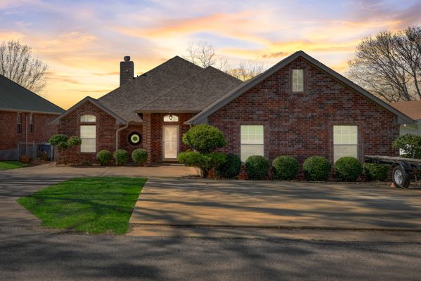 JOSH SELLS NORTH TEXAS - Updated March 2026 - 35 Photos - Corinth ...