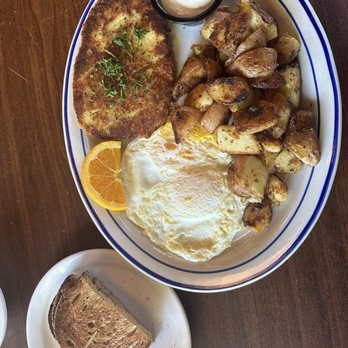 RED APPLE CAFE - Updated August 2025 - 242 Photos & 504 Reviews - 783 ...