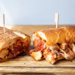 CAPO ITALIAN DELI - Updated December 2025 - 322 Photos & 331 Reviews ...