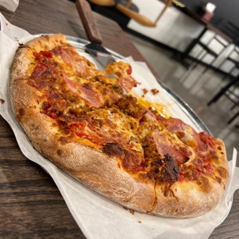 DOUGH CO PIZZA - Updated August 2024 - 17 Reviews - 2405 SW White Birch ...