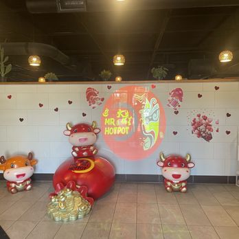 MR HOT POT - Updated December 2025 - 84 Photos & 103 Reviews - 5399 ...
