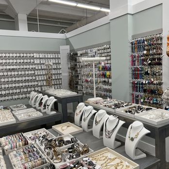 PAINTED TREE BOUTIQUE - Updated September 2025 - 122 Photos & 14 ...