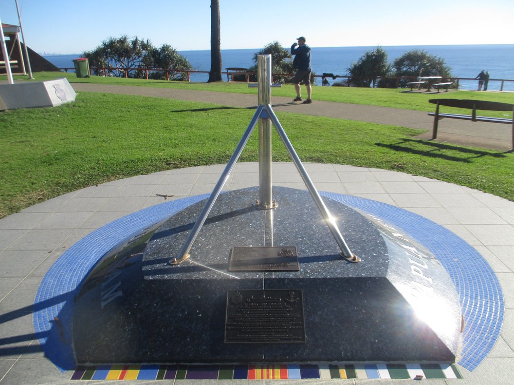 POINT DANGER LIGHT - Updated October 2025 - Tweed Tce, Tweed Heads New ...