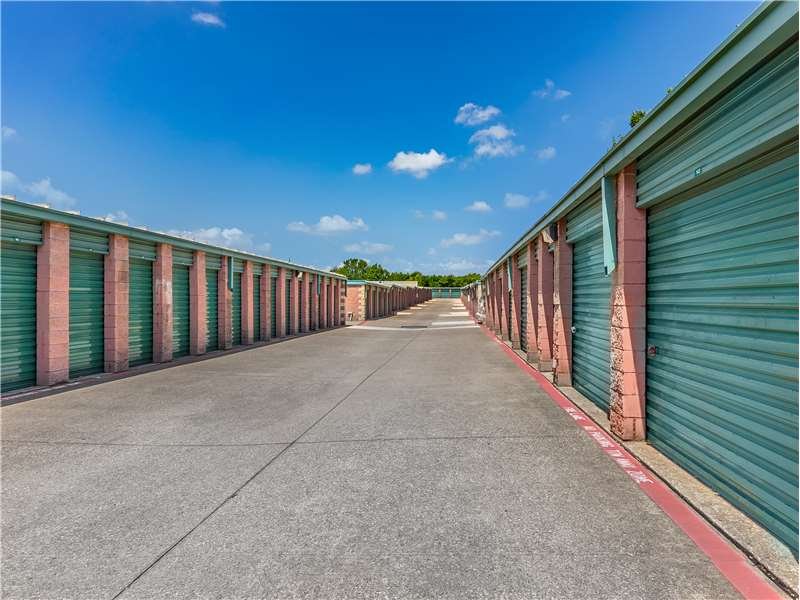 EXTRA SPACE STORAGE - Updated November 2025 - 24 Photos & 24 Reviews ...