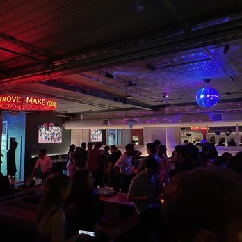 PIZZA WINE DISCO - Updated January 2026 - 25 Photos & 13 Reviews - 788 ...