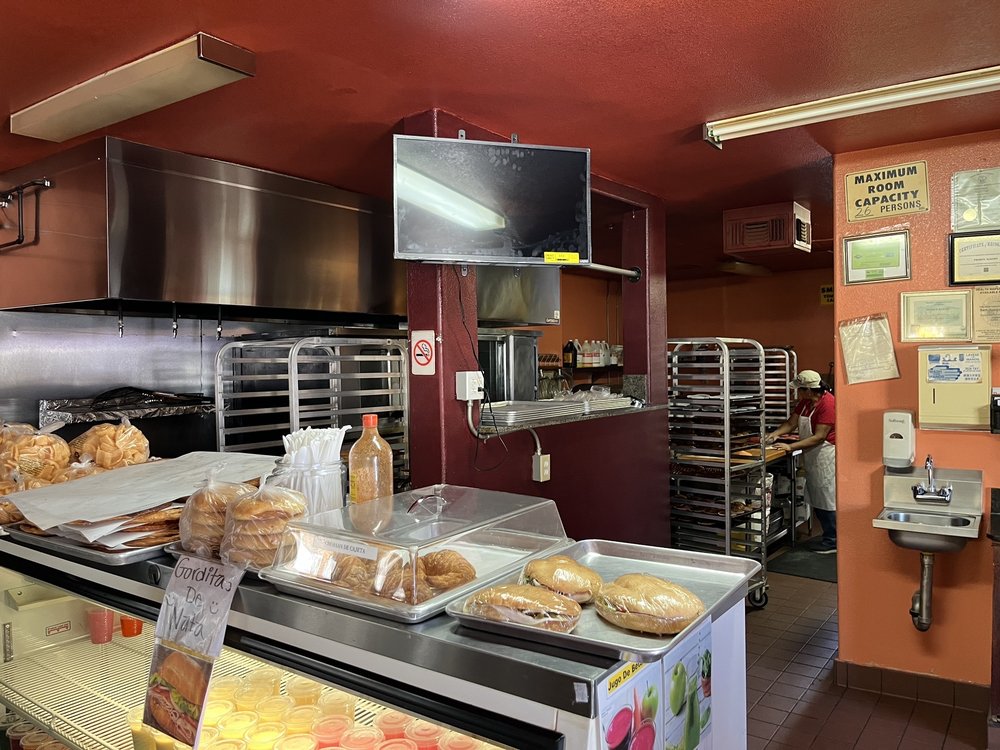 PANADERIA Y PIZZERIA PRIMOS BAKERY - Updated March 2025 - 21 Photos ...