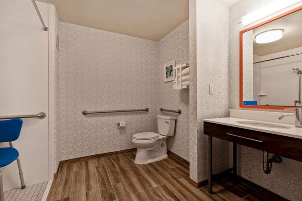 HAMPTON INN & SUITES ROHNERT PARK - SONOMA COUNTY - 85 Photos & 129 ...