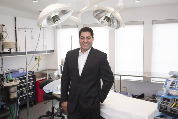 ARIAN MOWLAVI, MD - Updated May 2026 - 647 Photos & 153 Reviews ...