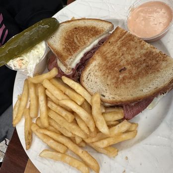 PALACE DINER - Updated January 2025 - 176 Photos & 298 Reviews - 194 ...