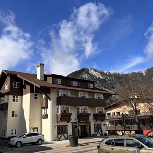 PETERSON’S WATERFRONT RESORT - 103 Park St, Chelan, Washington - Hotels ...