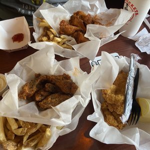 THE ORIGINAL J.R. CRICKETS IN MIDTOWN ATLANTA - 336 Photos & 389 ...