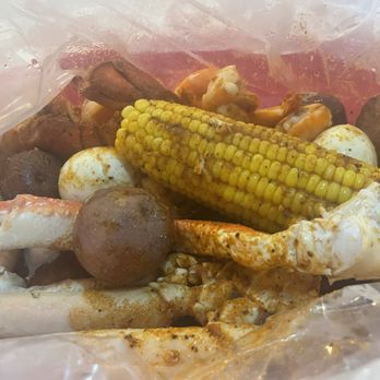 PIER 8 SEAFOOD BAR & GRILL - Updated January 2025 - 26 Photos & 23 ...