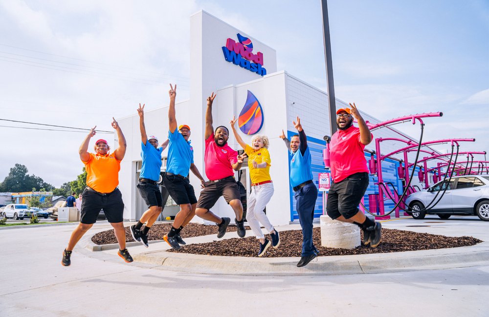 MODWASH - Updated October 2025 - 13 Photos - 3152 Manchester Rd, Akron ...