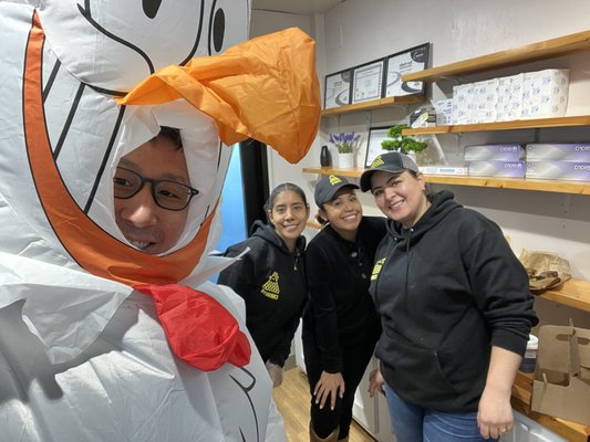 CHICKEN AND RICE GUYS - 17 Drydock Ave, Boston, Massachusetts - Middle ...